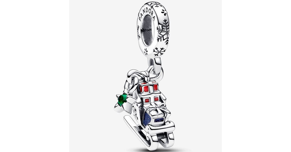 Pandora karácsonyi szán 2023 függő - 792977C01 - Pandora charmok